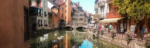 Mapas e información turística de Annecy y sus alrededores.